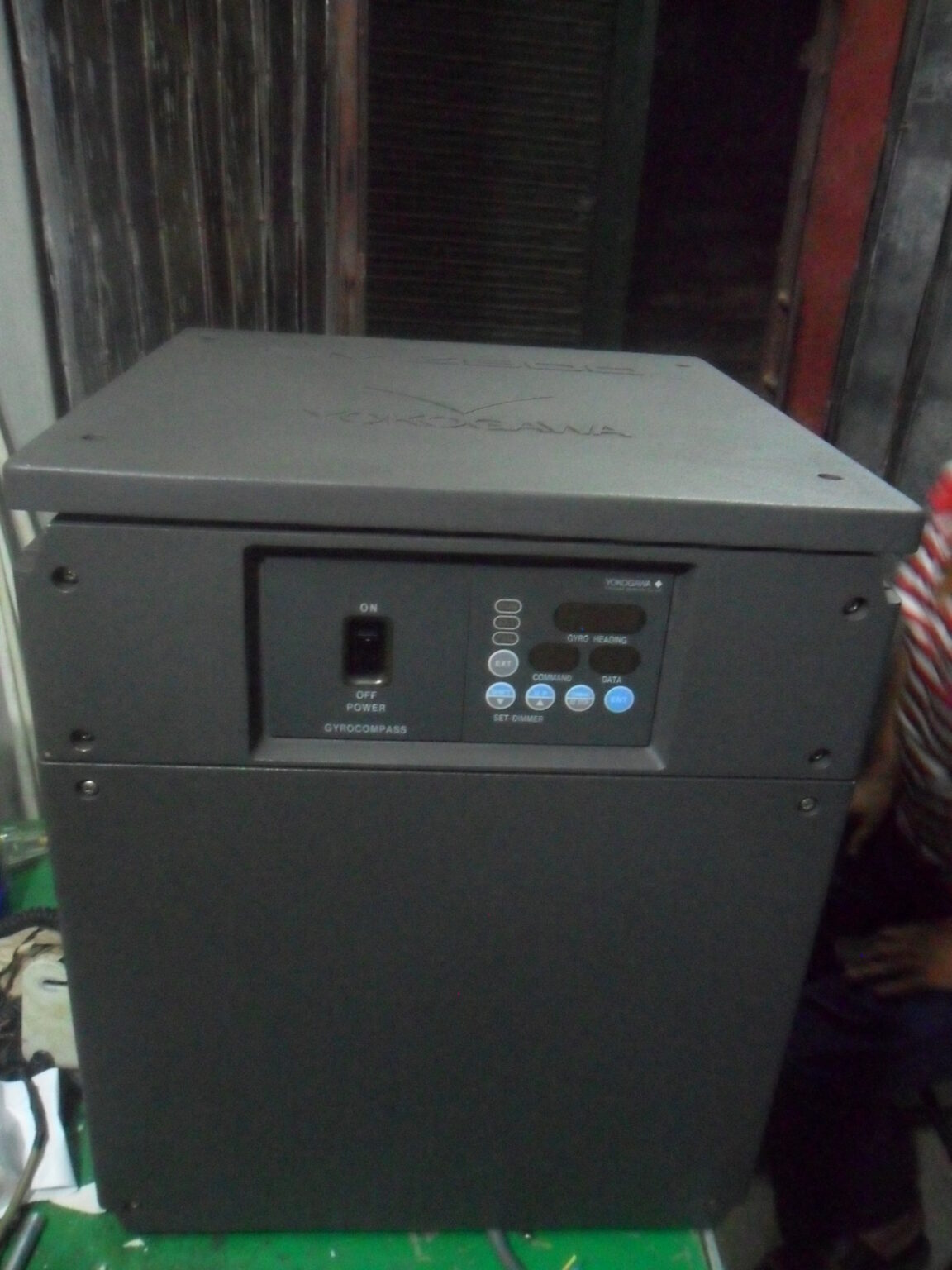 Yokogawa CMZ900 Gyrocompass - Decent Marine